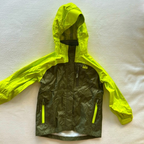REI | Jackets & Coats | Rei Boys Rain Jacket Green Colorblock Size Xxs ...